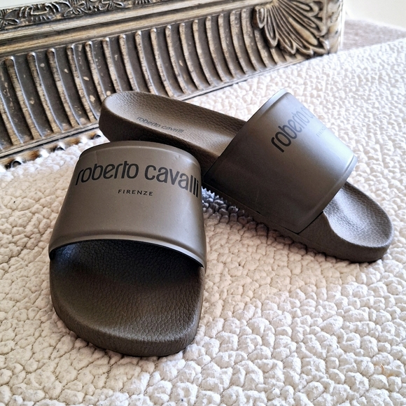 Roberto Cavalli | Shoes | Roberto Cavalli Firenze Logo Slide Sandal In ...